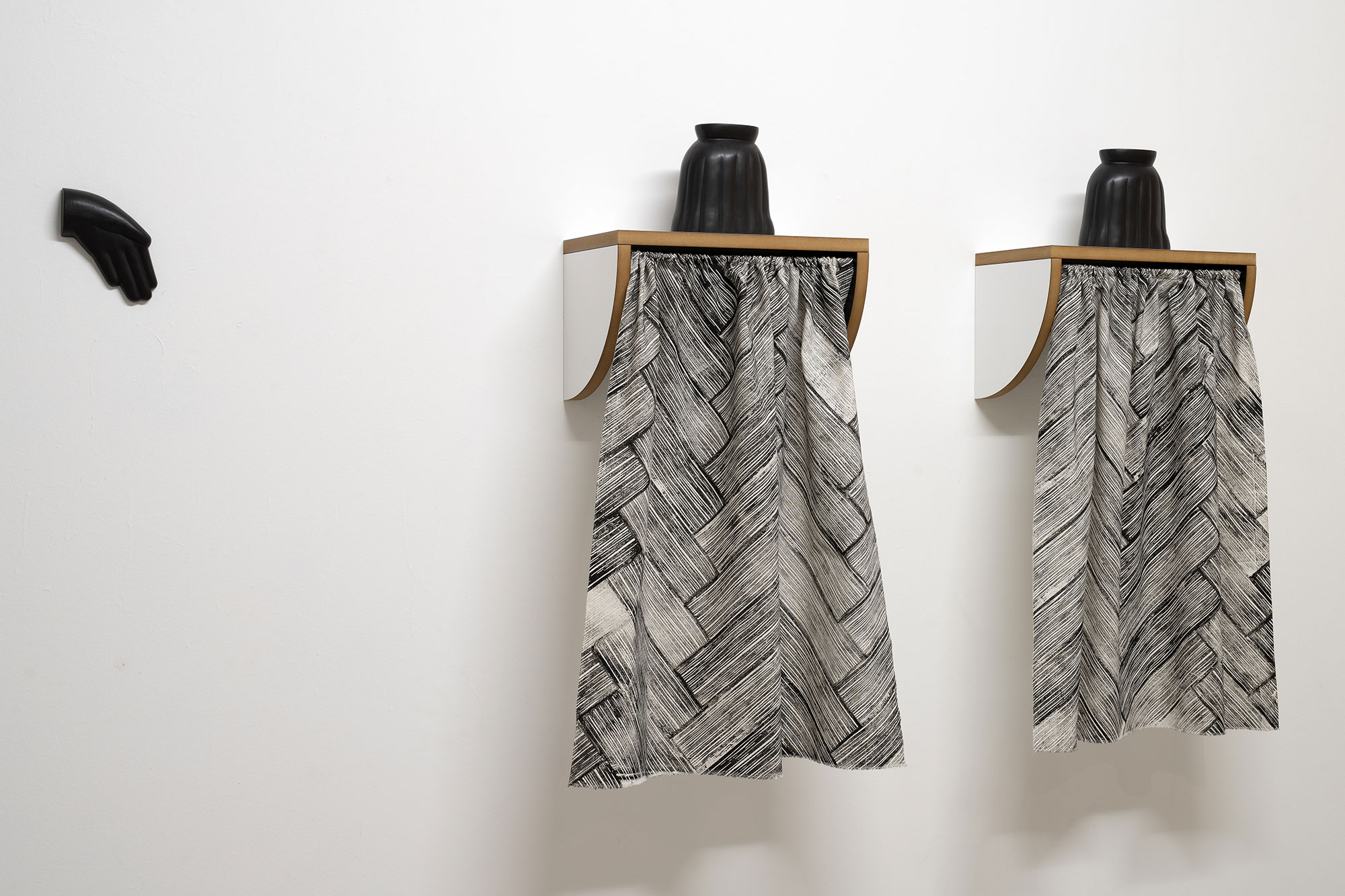 Omkonst - Camilla Engman, Pia König, Helena Roos – Galleri Thomassen ...